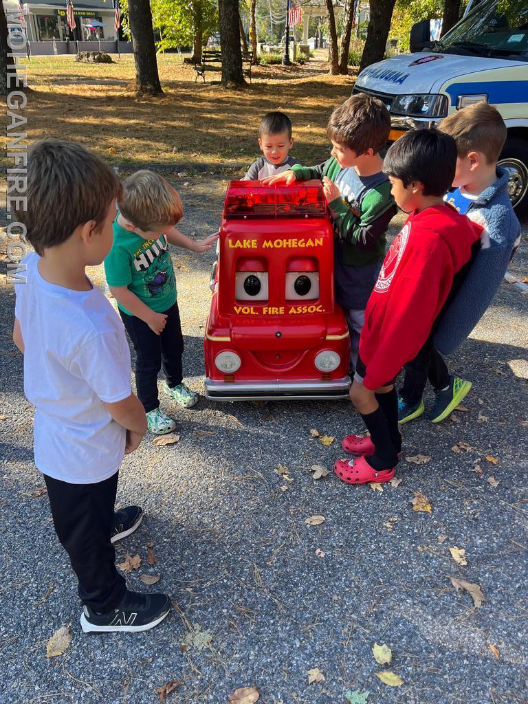 Fire Safety Day at Hart Library - Mohegan Volunteer Fire Association